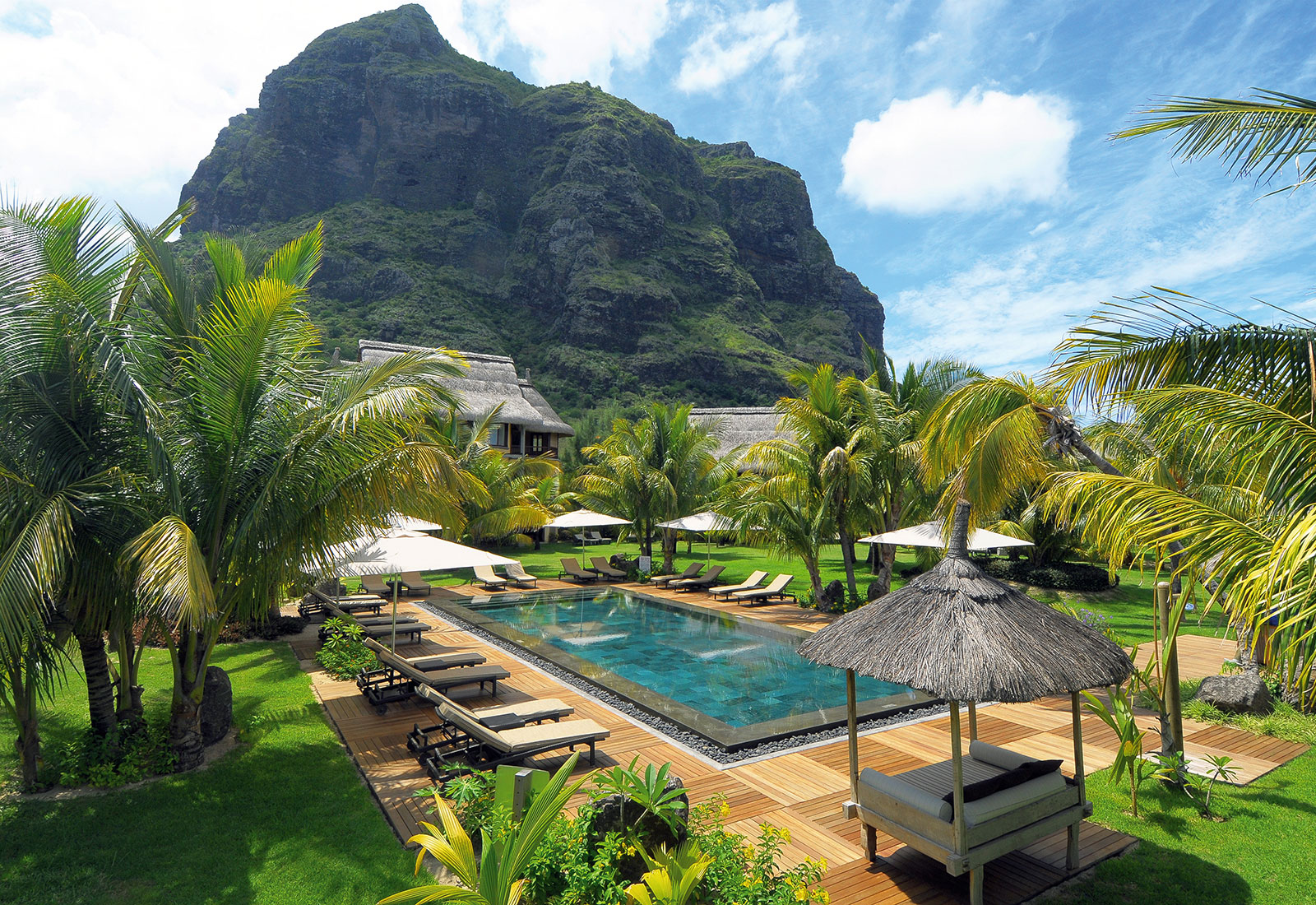 Dinarobin Beachcomber Golf Resort & Spa | Lime Travel